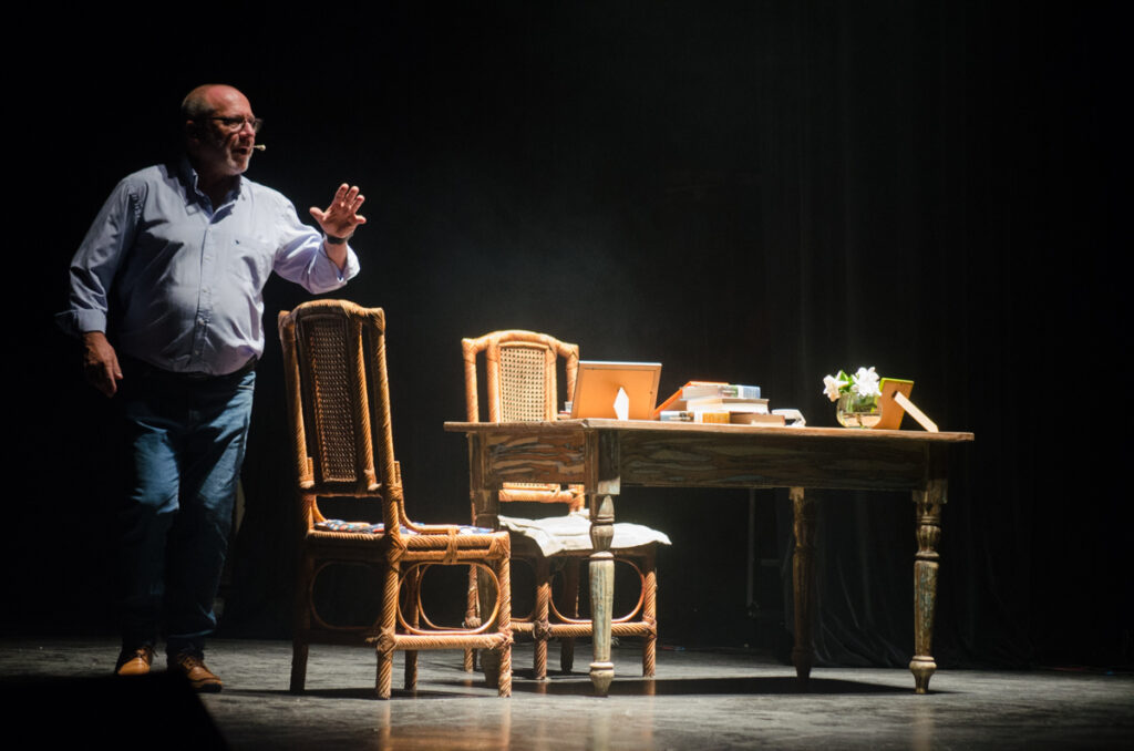 "Argentinidad" regresó al Constantino con una función a beneficio de ...