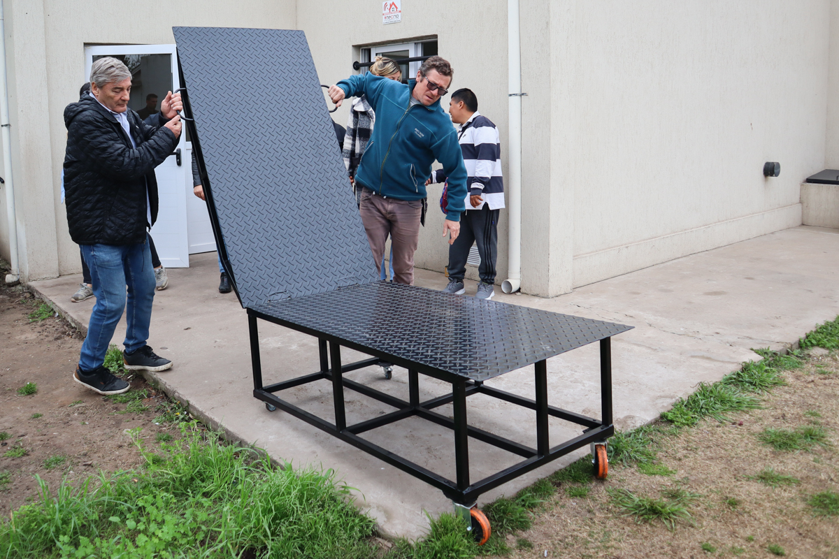 Se entregó una nueva rampa para personas con discapacidad al Hogar ...